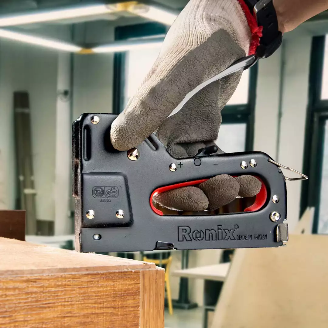 توضیحات "منگنه‌کوب دستی - RH-4803" در رونیکس